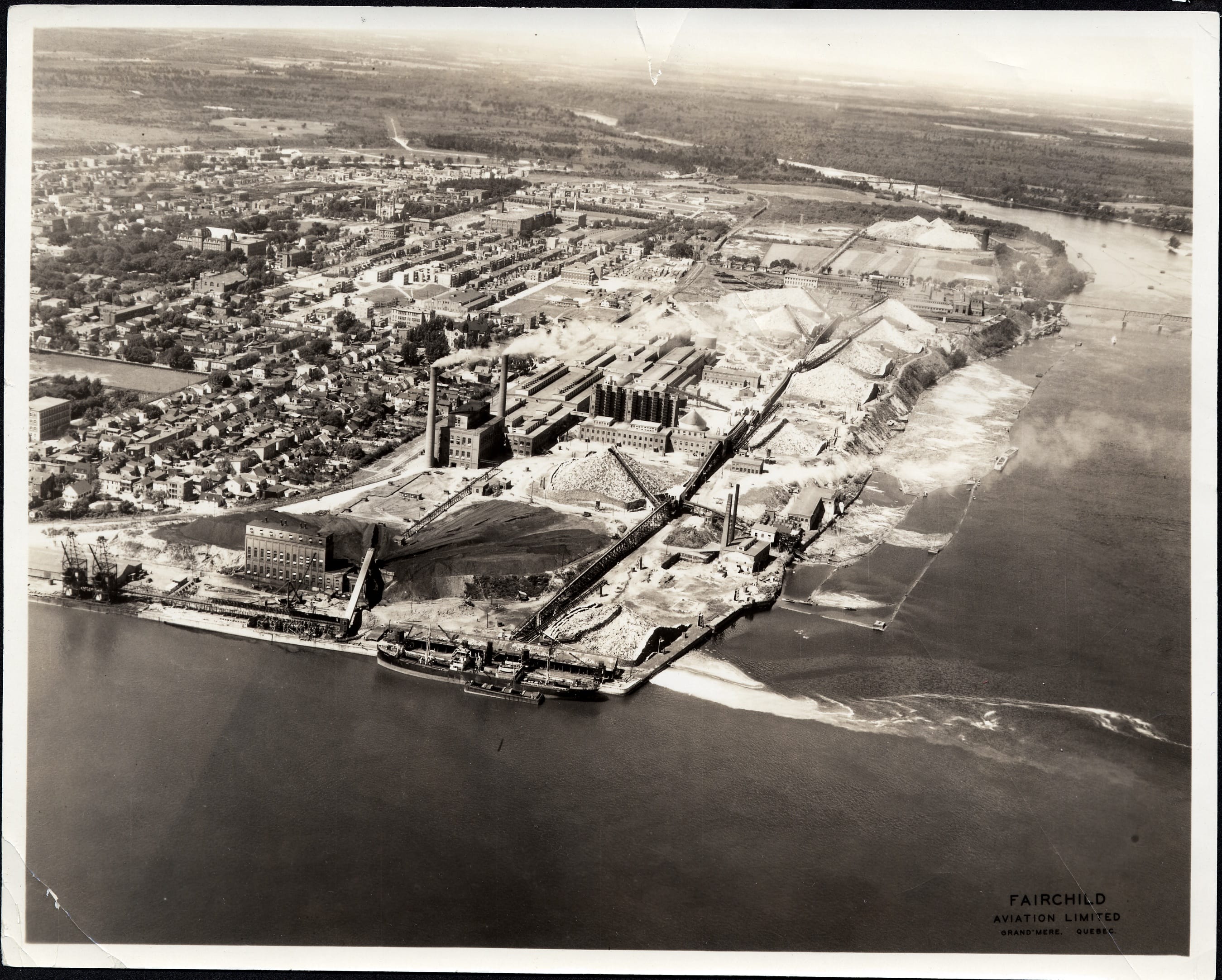 [PHOTOS] Voici 10 usines qui ont forgé le Québec industriel que nous ...