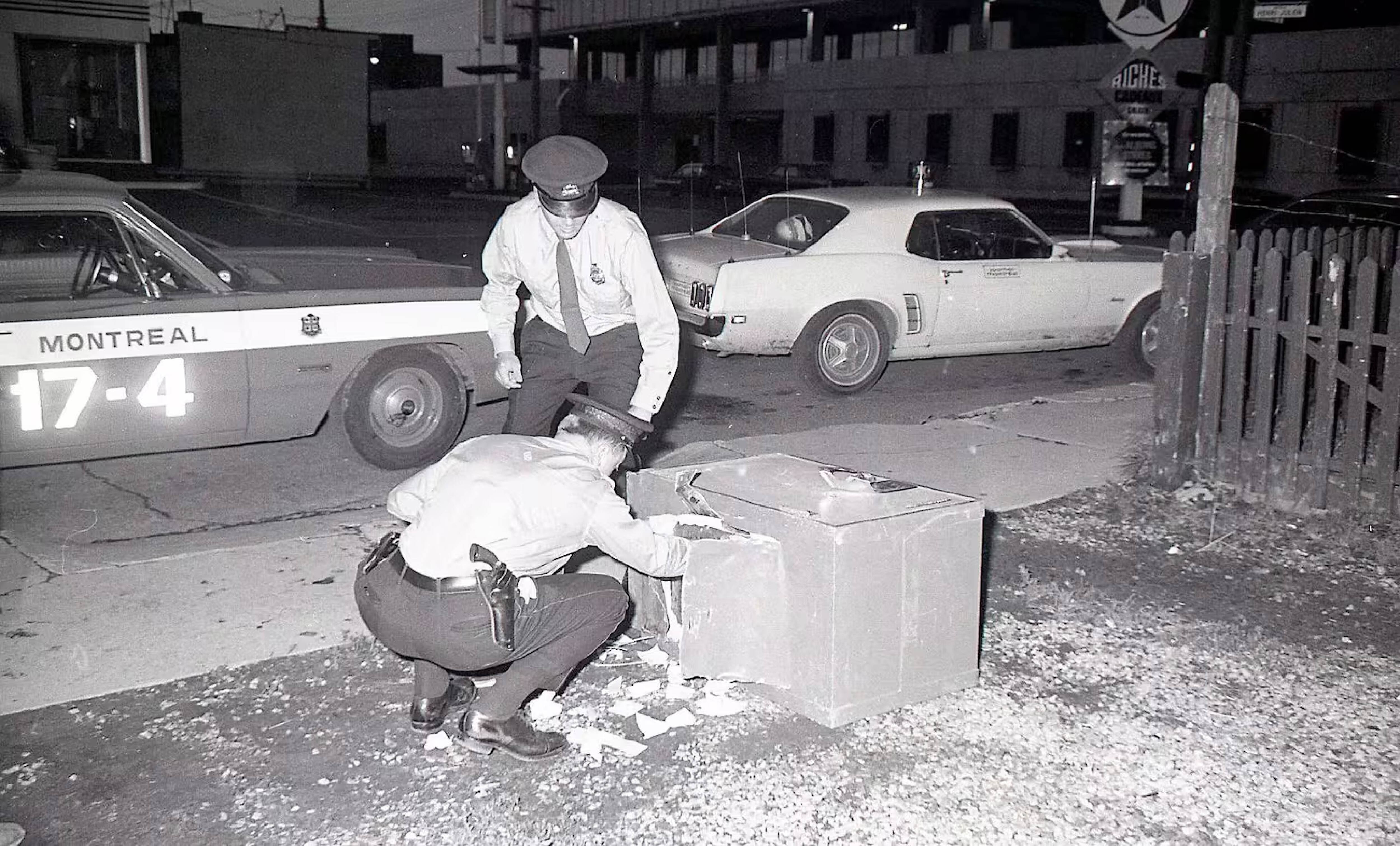 L'enlèvement de James Cross à la pointe d'une mitraillette: l'acte qui ...