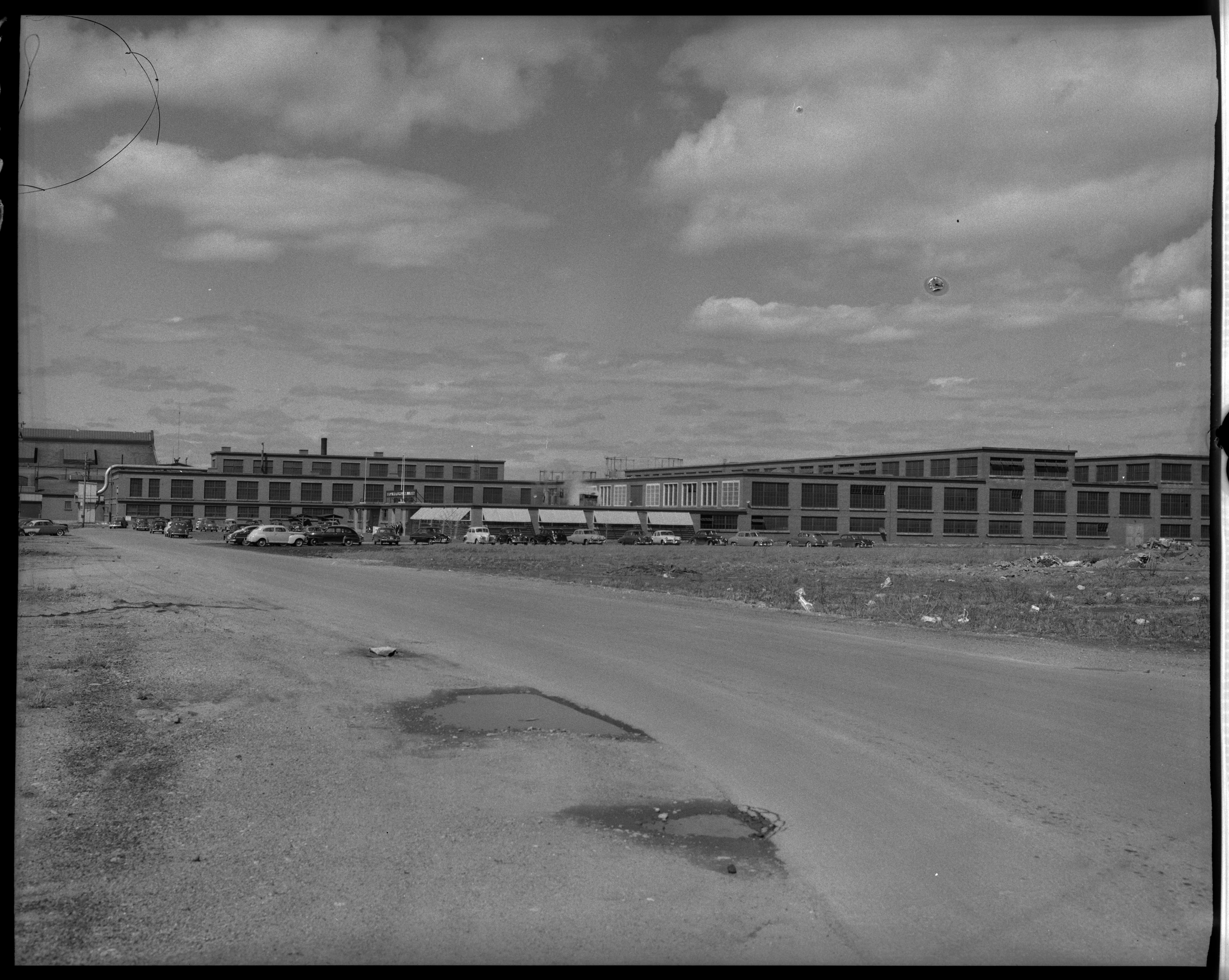 [PHOTOS] Voici 10 usines qui ont forgé le Québec industriel que nous ...