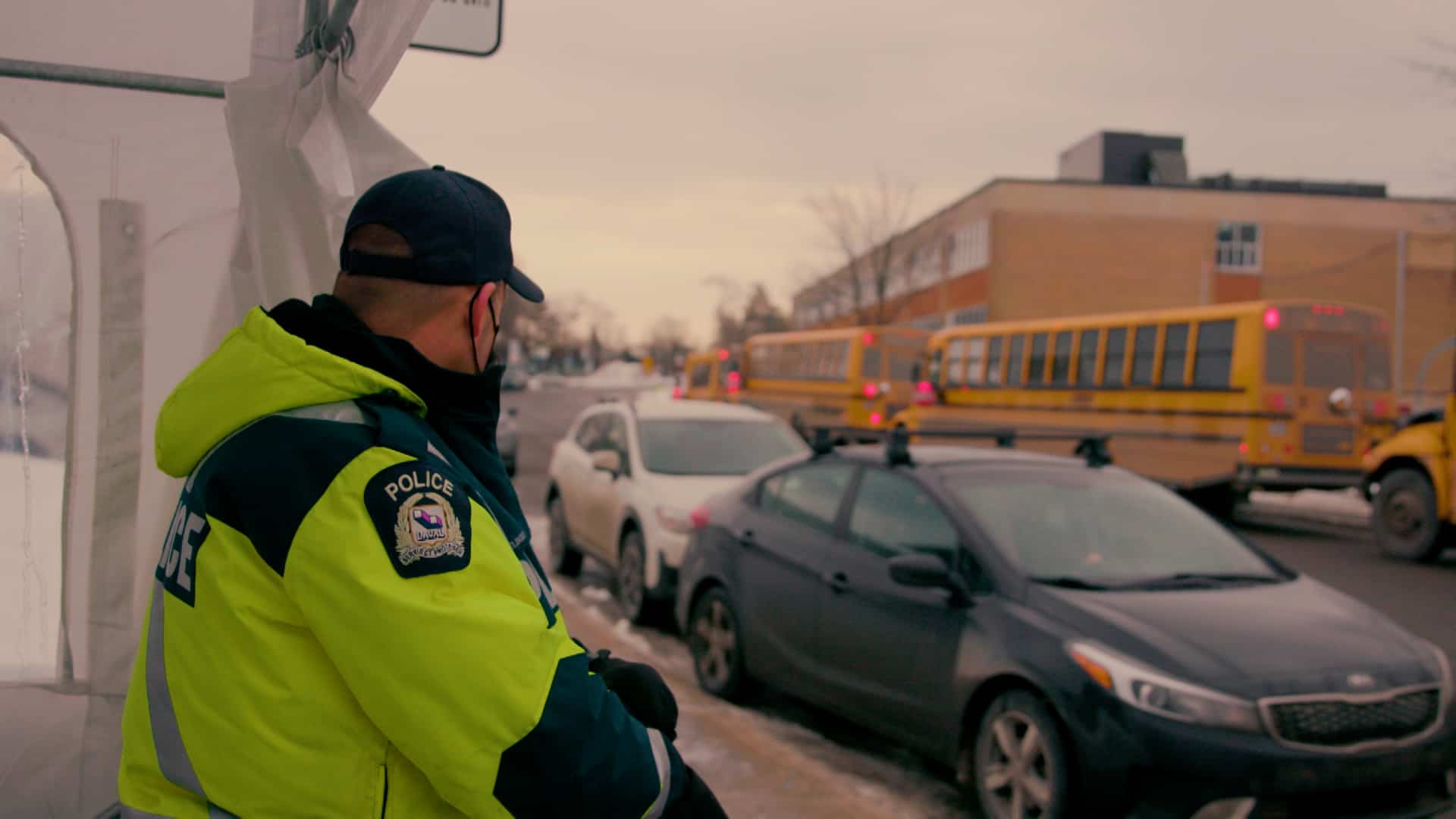 Zones scolaires à Laval: 3000 constats d'infraction depuis septembre ...