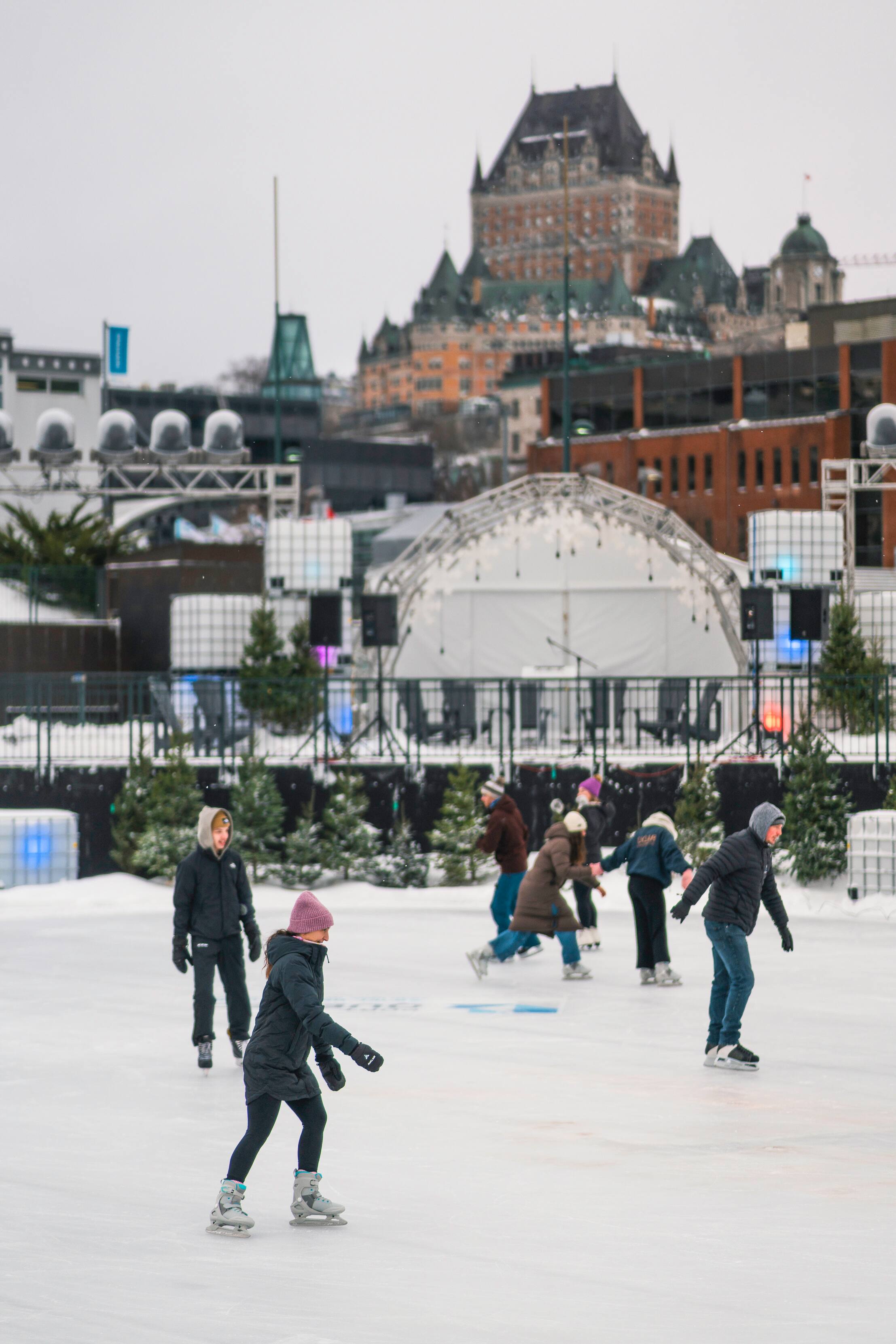 12 patinoires et sentiers glacés gratuits à essayer | JDM