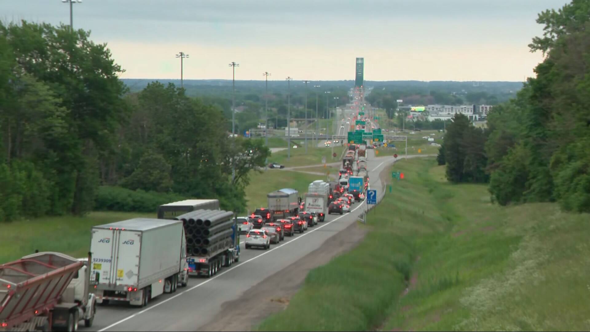 Congestion majeure à Trois-Rivières : fermeture de voies sur le pont ...