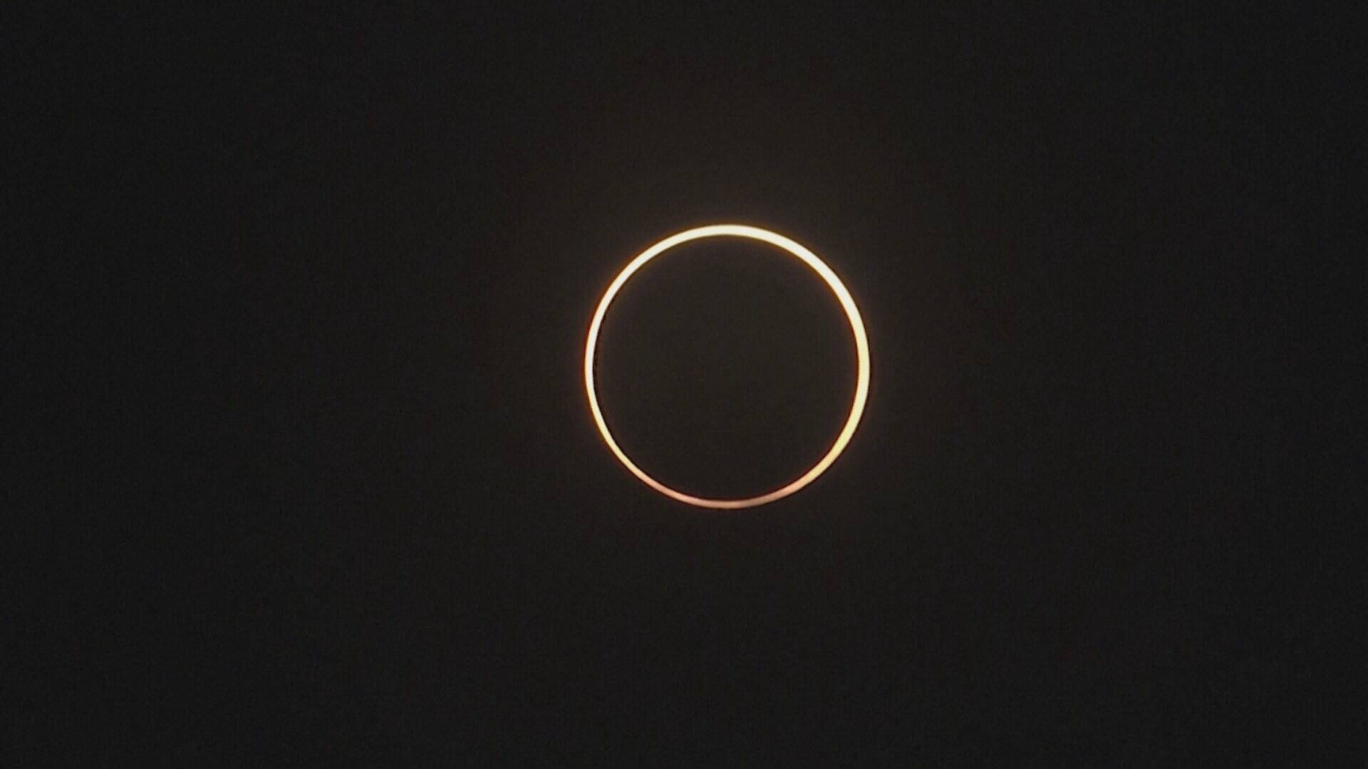 EN VIDÉO | L’éclipse solaire observée aux États-Unis | TVA Nouvelles