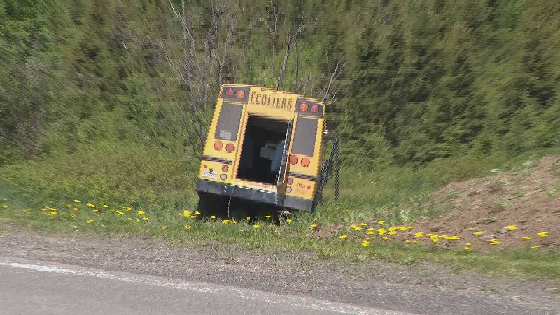 Accident d’autobus scolaire: plusieurs enfants blessés; certains ...