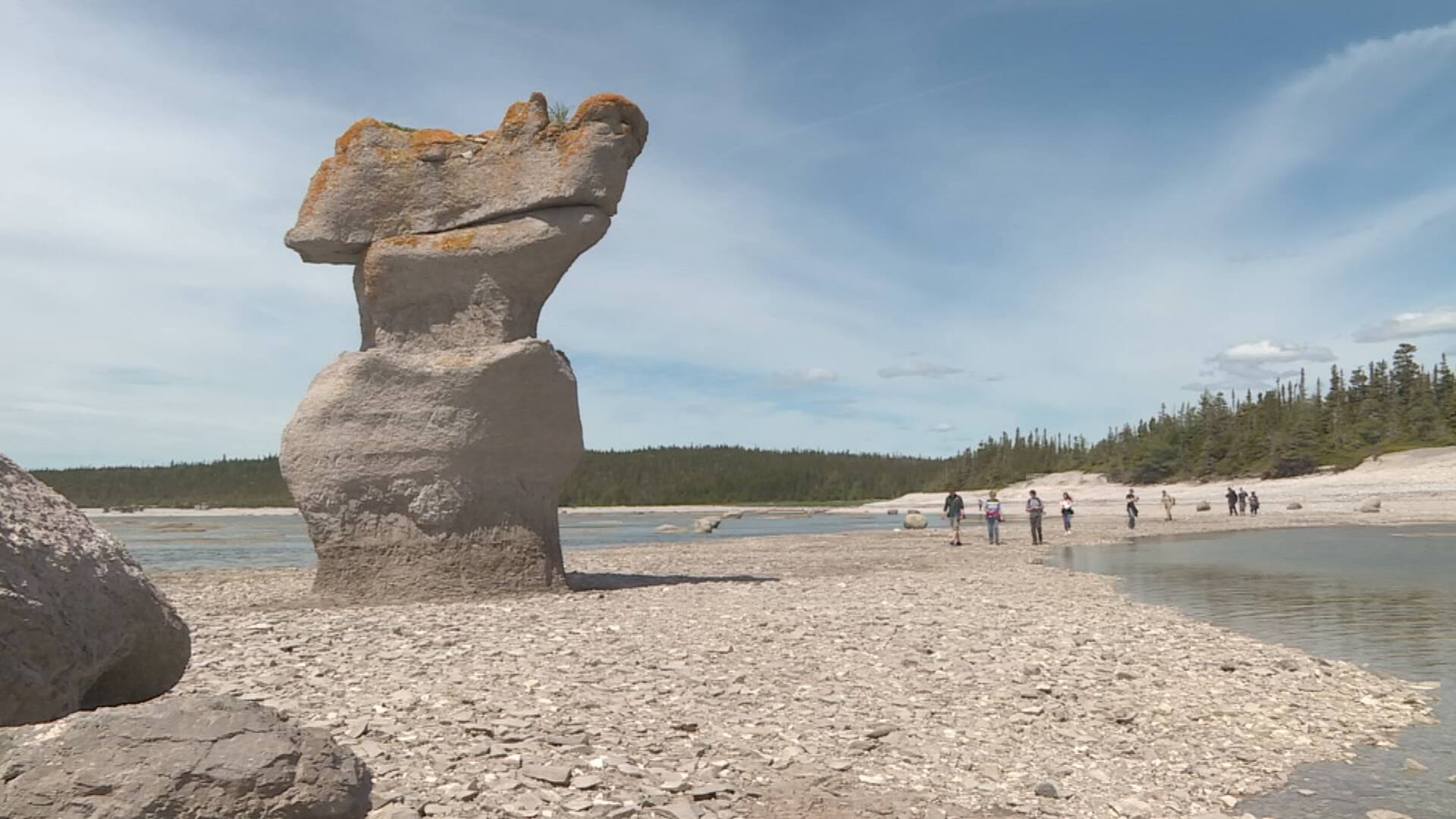 Les touristes nombreux à visiter l'Archipel-de-Mingan | TVA Nouvelles