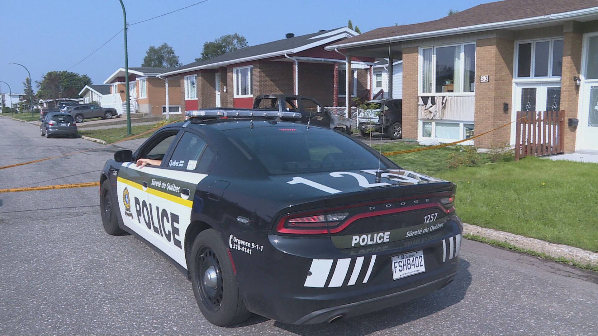 Des coups de feu et un incendie suspect dans un quartier résidentiel de ...