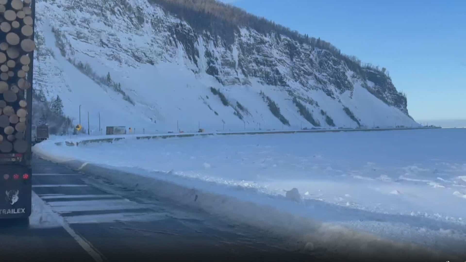 EN VIDÉO | Avalanche sur la route 132 en Gaspésie: cinq personnes s’en ...