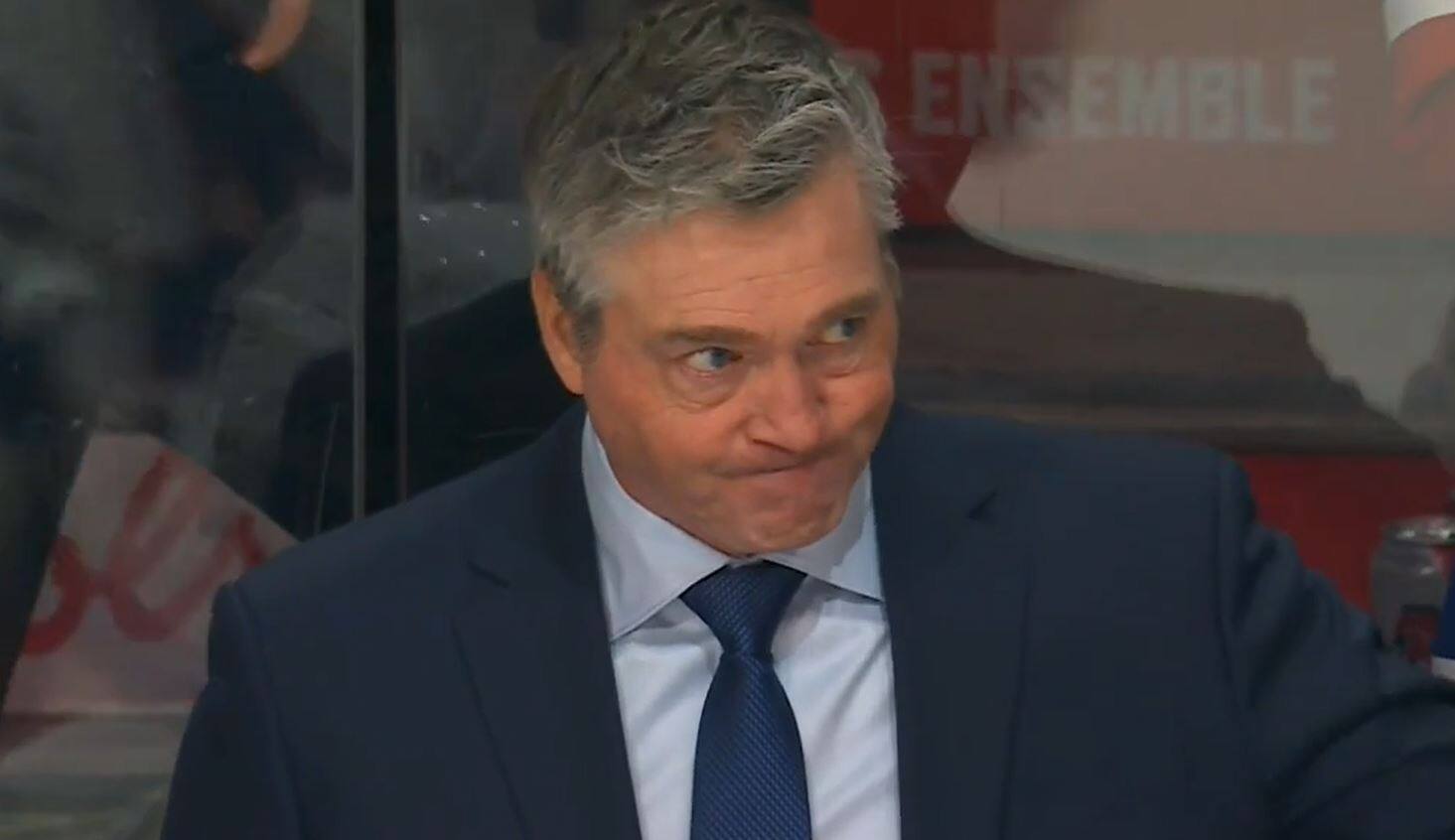 Patrick Roy ovationné à Montréal | Le Journal de Montréal