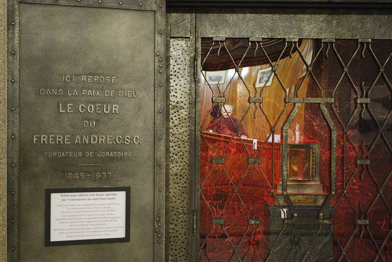 Un mystère vieux de 50 ans: le vol du cœur du frère André | JDM