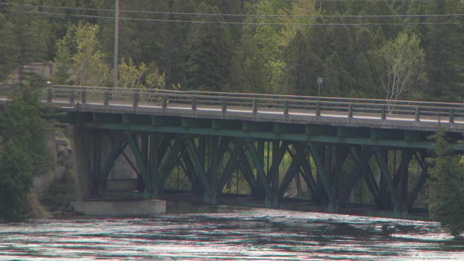 Réouverture du pont de Shipshaw à Saguenay | TVA Nouvelles