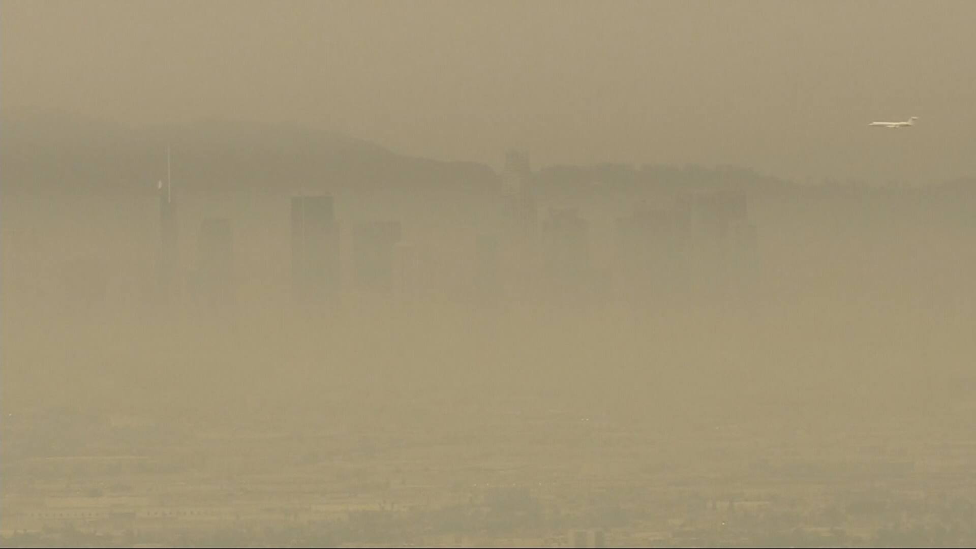 Los Angeles disparaît dans la fumée | TVA Nouvelles