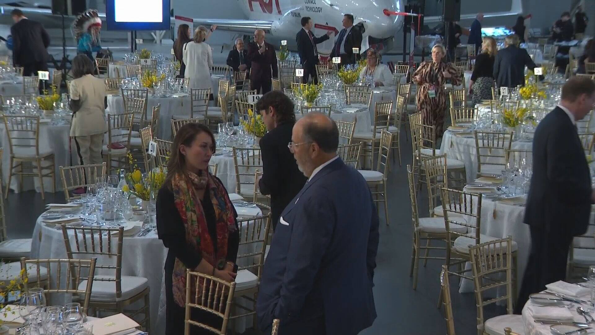 Charlotte Cardin et Gregory Charles: Voici qui a mangé avec Joe Biden ...