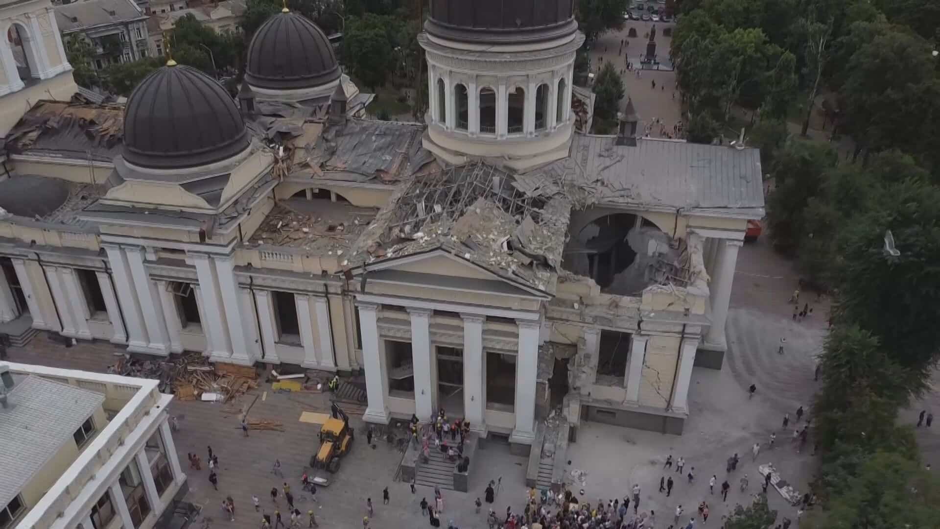 La cathédrale d'Odessa touchée, la contre-offensive ukrainienne a «échoué», selon Poutine | JDQ
