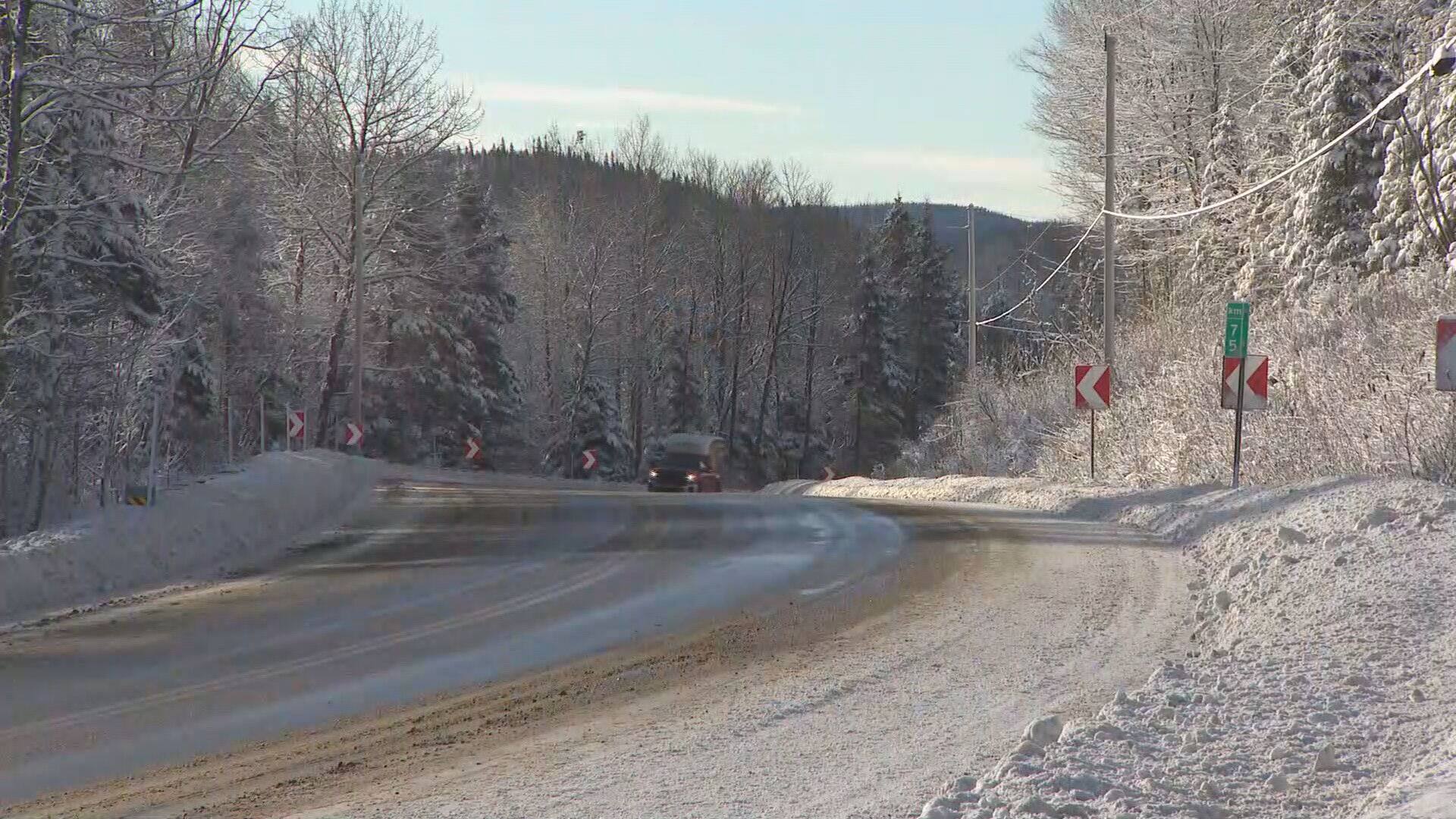 Coincées pendant 15h sur la route 172 | TVA Nouvelles