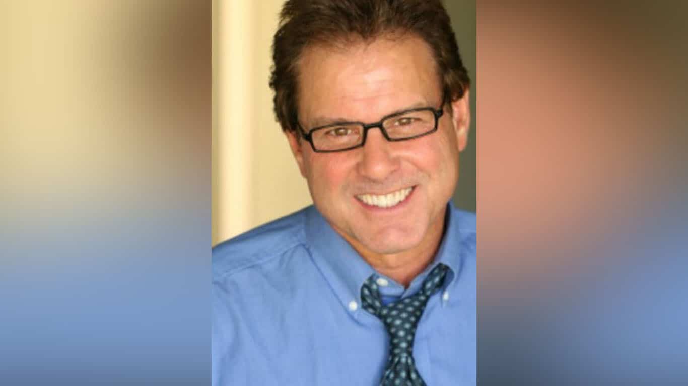 Un scénariste hollywoodien retrouvé mort sur un sentier de randonnée | JDM