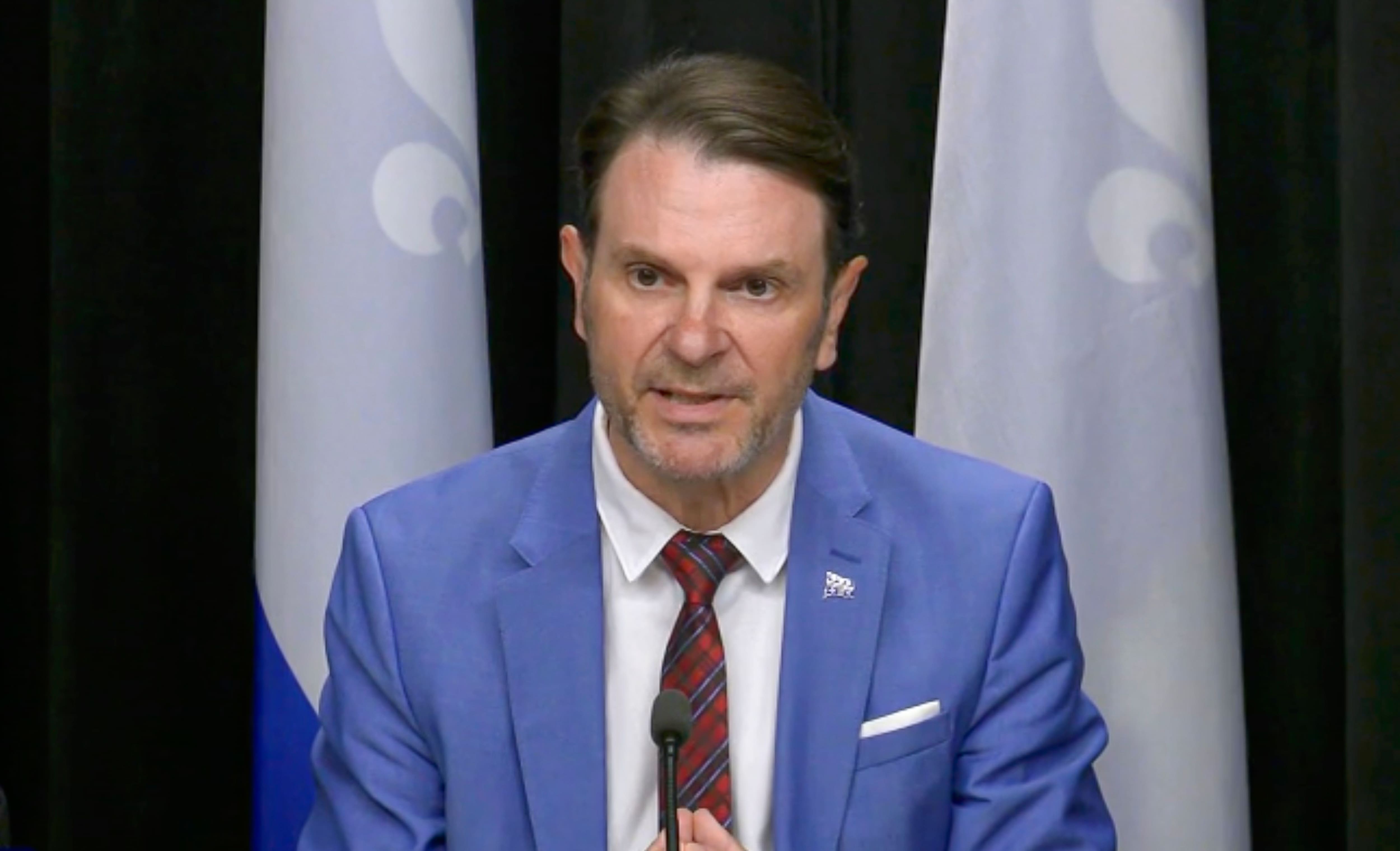Québec veut surveiller les personnes déclarées non criminellement ...