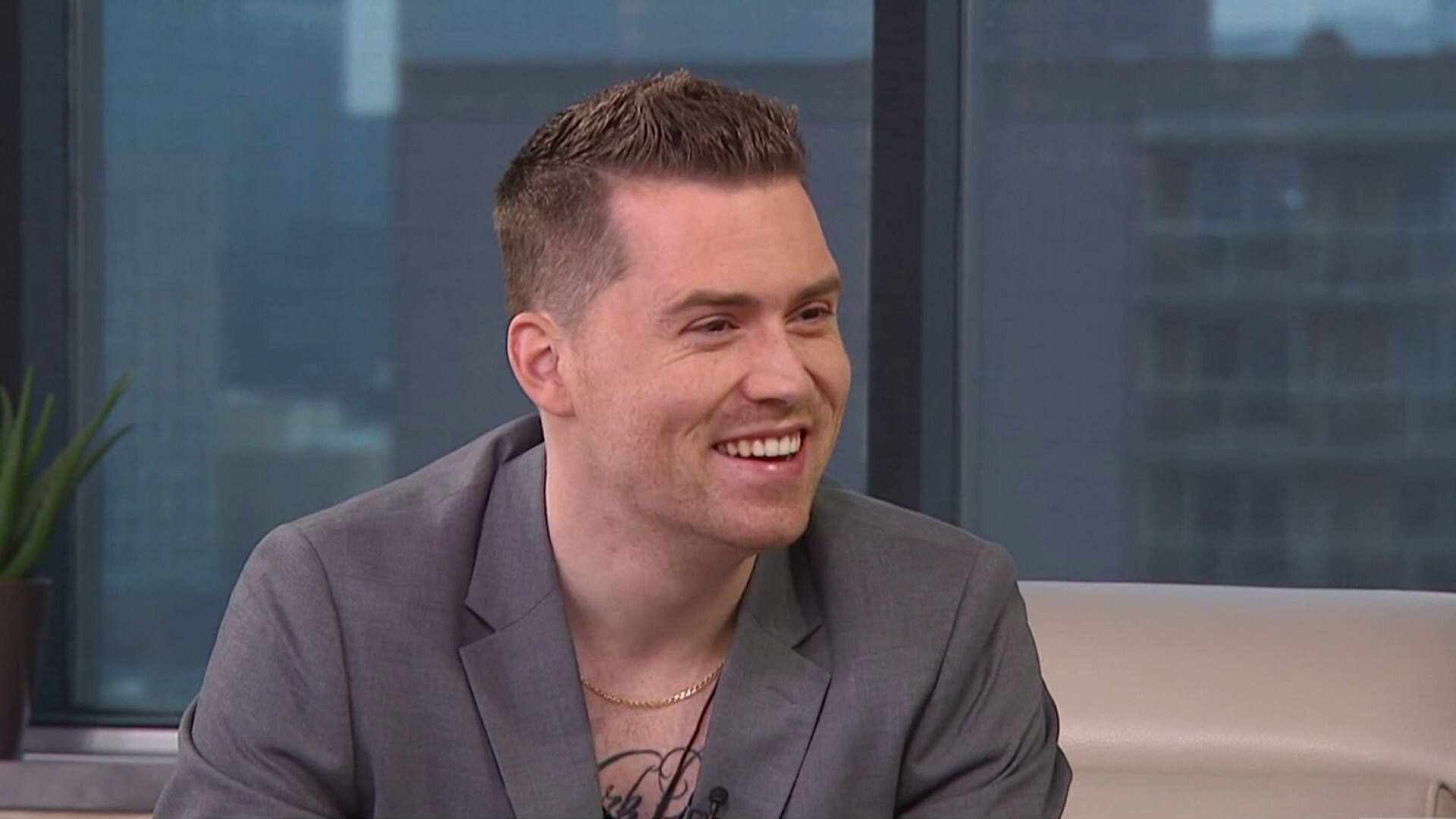 Simon Caron rend son tablier MasterChef | Salut Bonjour