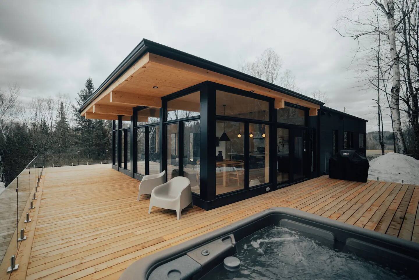 10 plus beaux mini-chalets avec spa à louer au Québec | Salut Bonjour