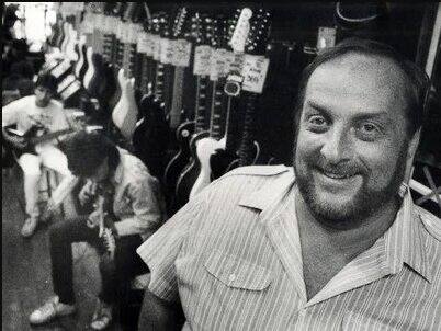 Steve’s Music ferme quatre magasins et se place sous protection des ...