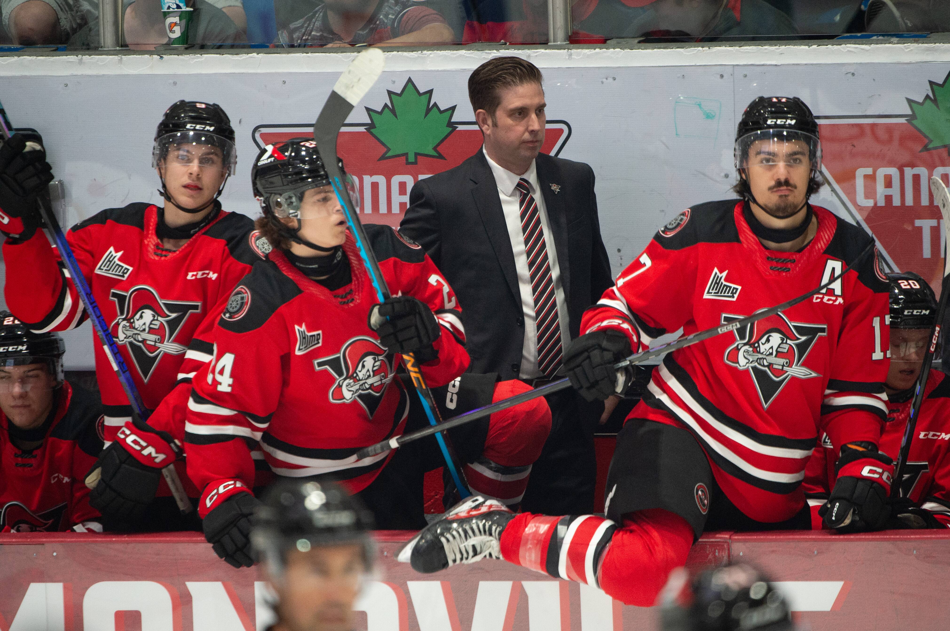 LHJMQ: La méthode de Sylvain Favreau sourit aux Voltigeurs de ...