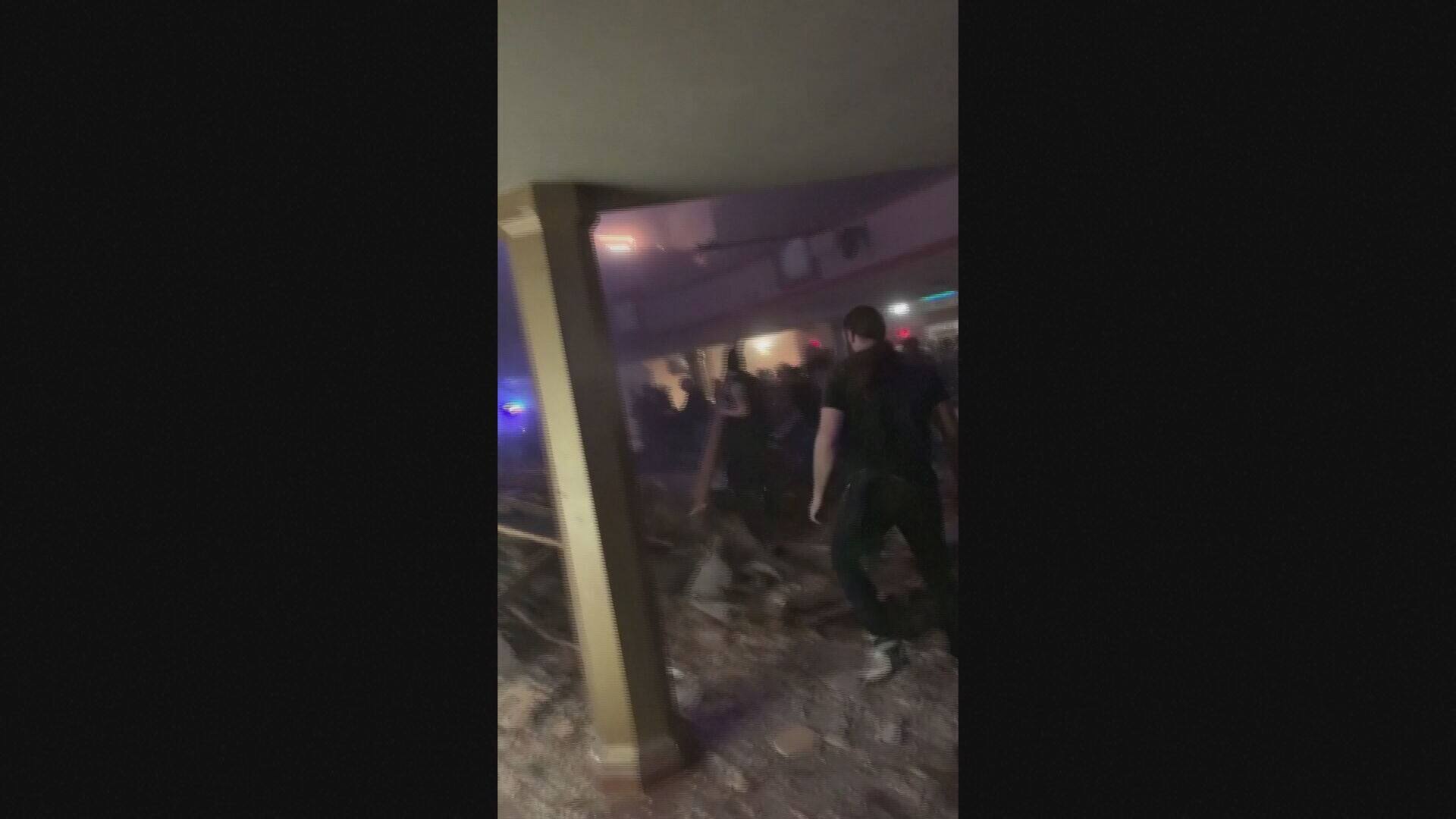 Un mort et plusieurs blessés dans l’effondrement du toit d’un théâtre ...