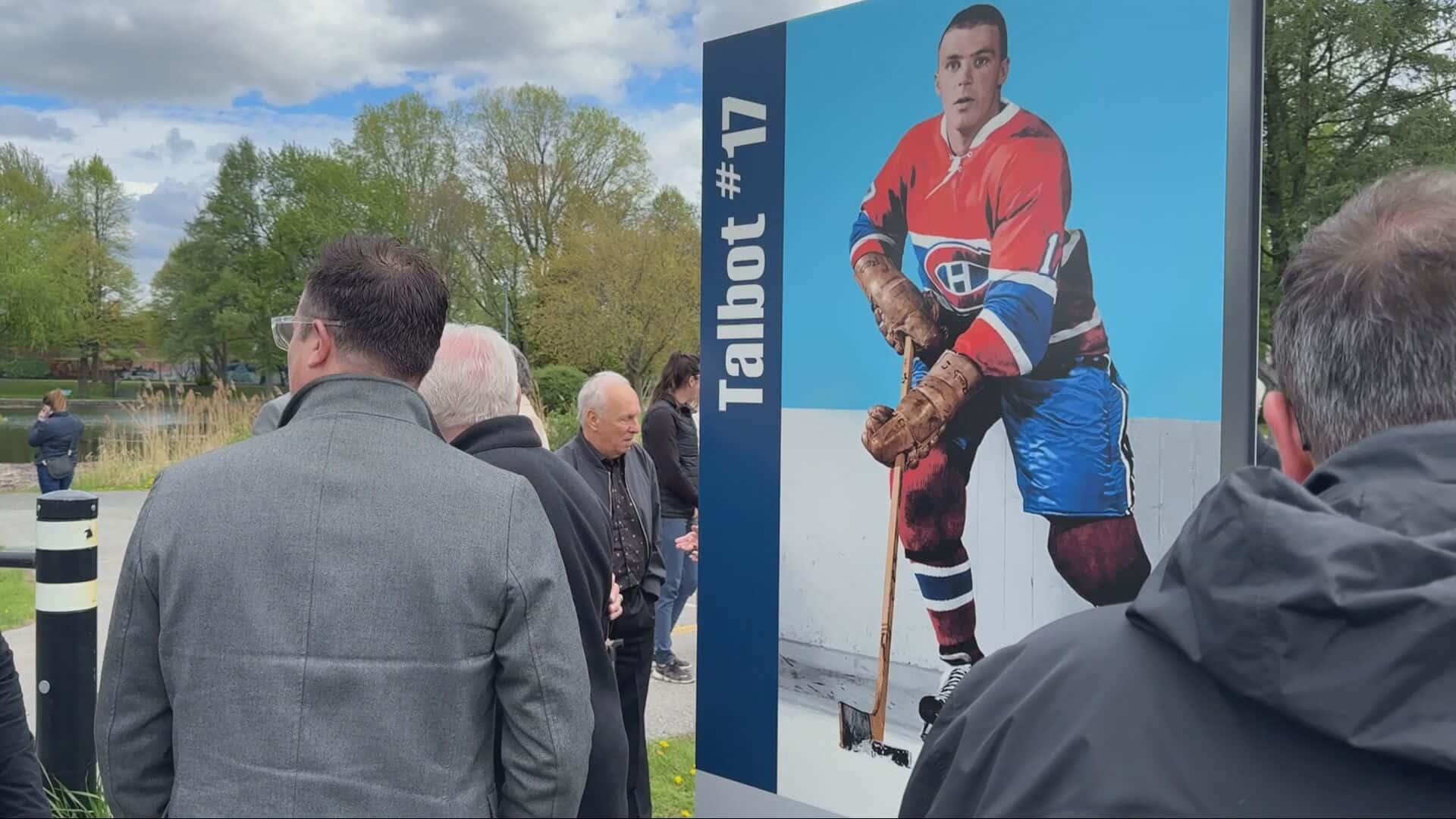 EN IMAGES | Un parc et un monument en hommage à l’ex-joueur du CH Jean ...