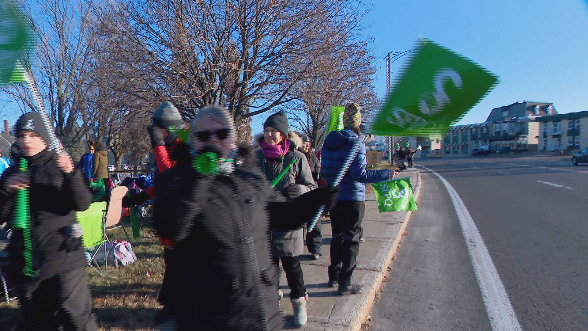 Grève à l'École nationale de police à Nicolet | TVA Nouvelles