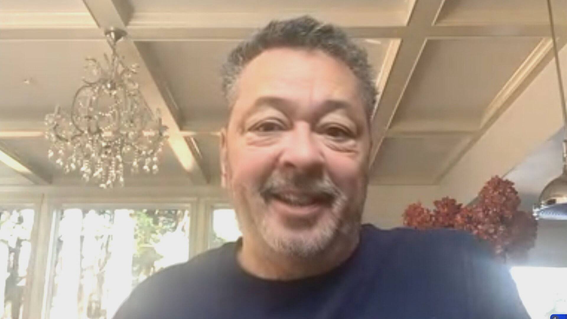 «Je suis là et très en vie»: la mort de Normand Brathwaite faussement ...