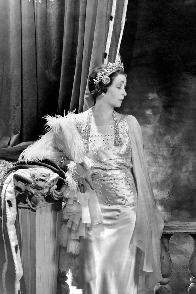 Un collier de diamants de 300 carats vendu 6,6 millions $ aux enchères ...