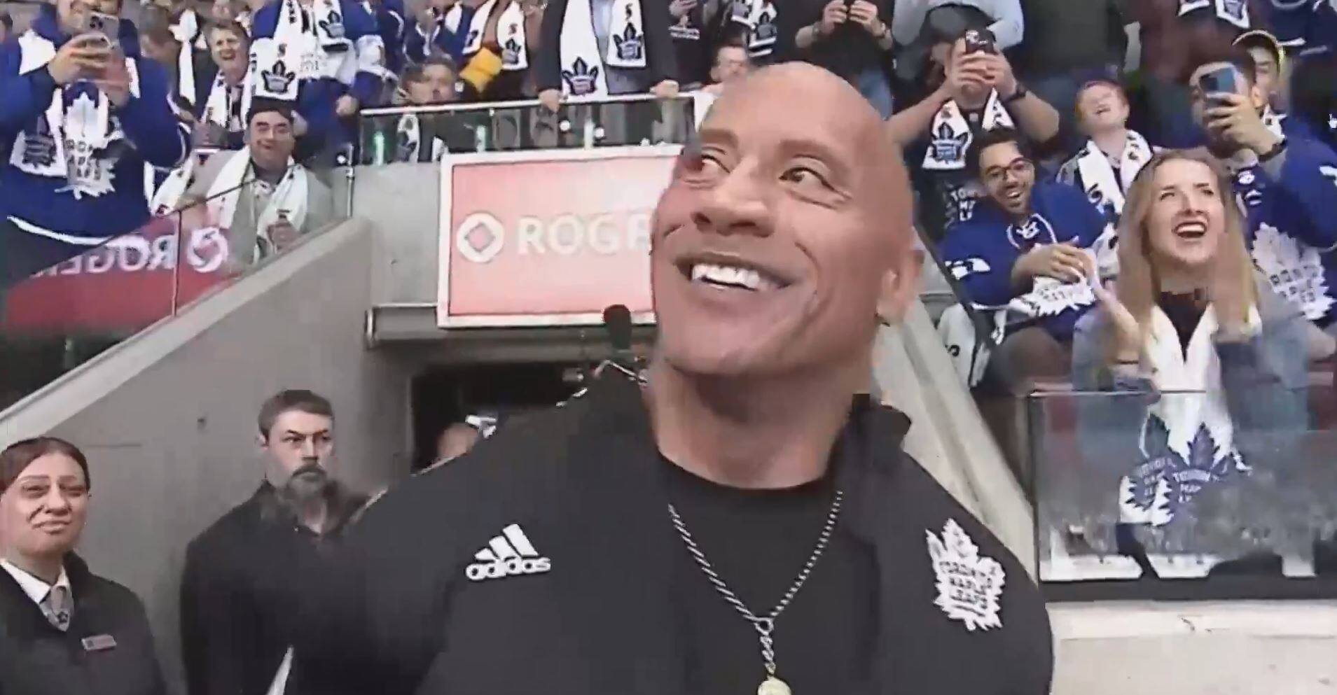 Dwayne «The Rock» Johnson, partisan des Maple Leafs? | JDM