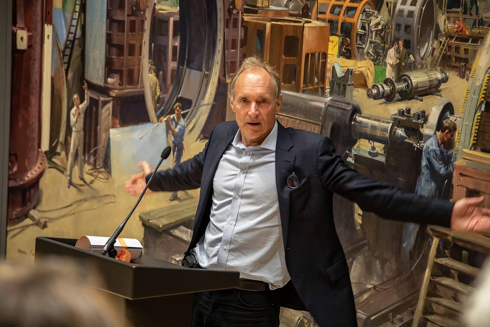 Sir Tim Berners-Lee : faire en sorte que le Web et l'IA « travaillent ...