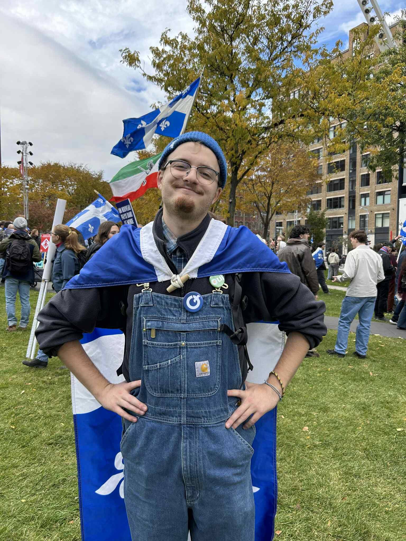 Des centaines de manifestants débarquent dans les rues de Montréal pour ...