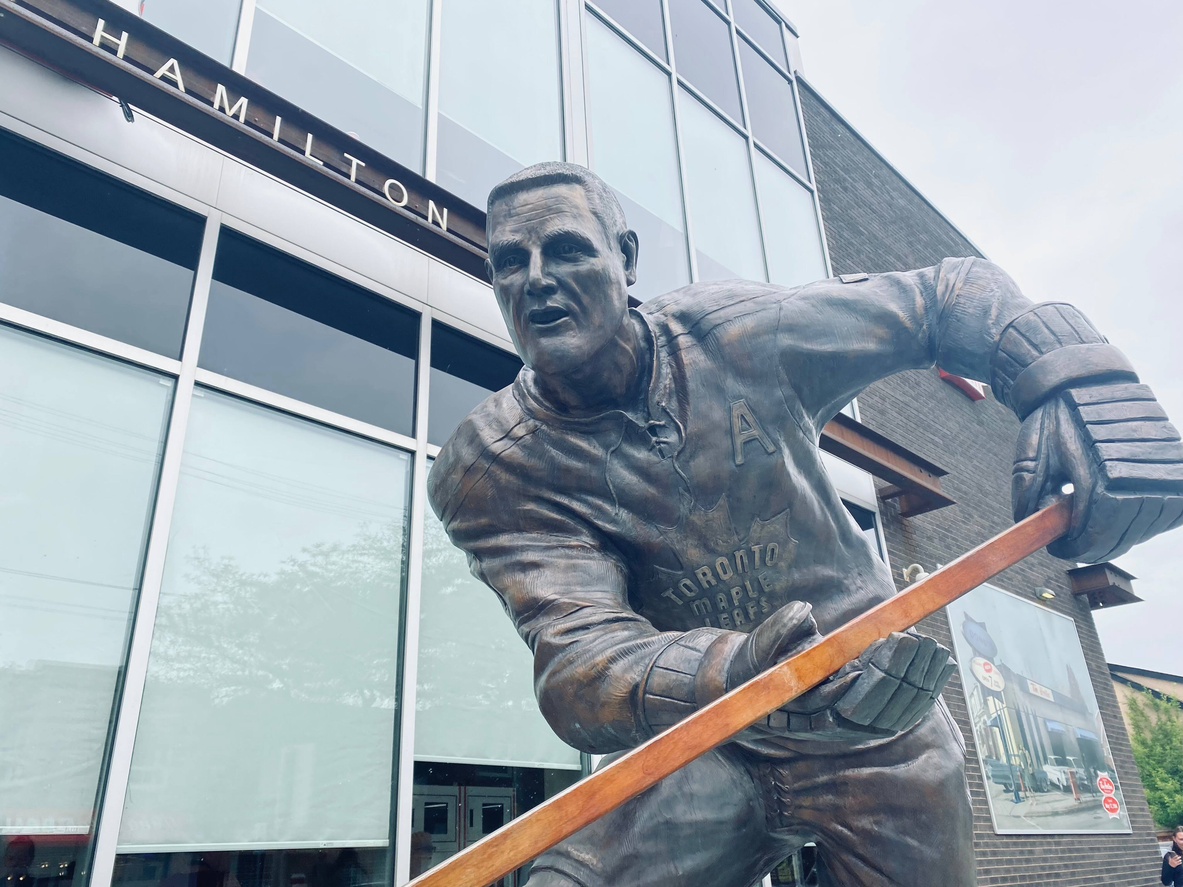 On a testé le premier Tim Hortons de l’histoire des Tim Hortons... et ...