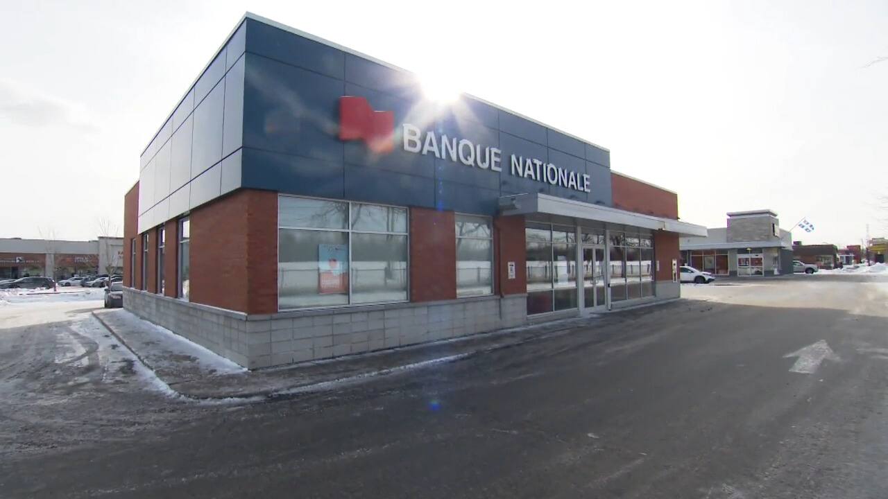 La diminution des services dans une succursale de la Banque Nationale ...