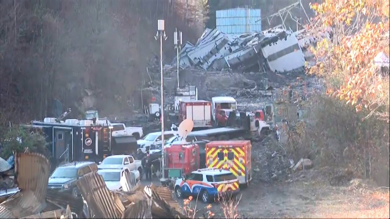 [EN IMAGES] Deux morts dans l’effondrement d’un bâtiment de 11 étages ...