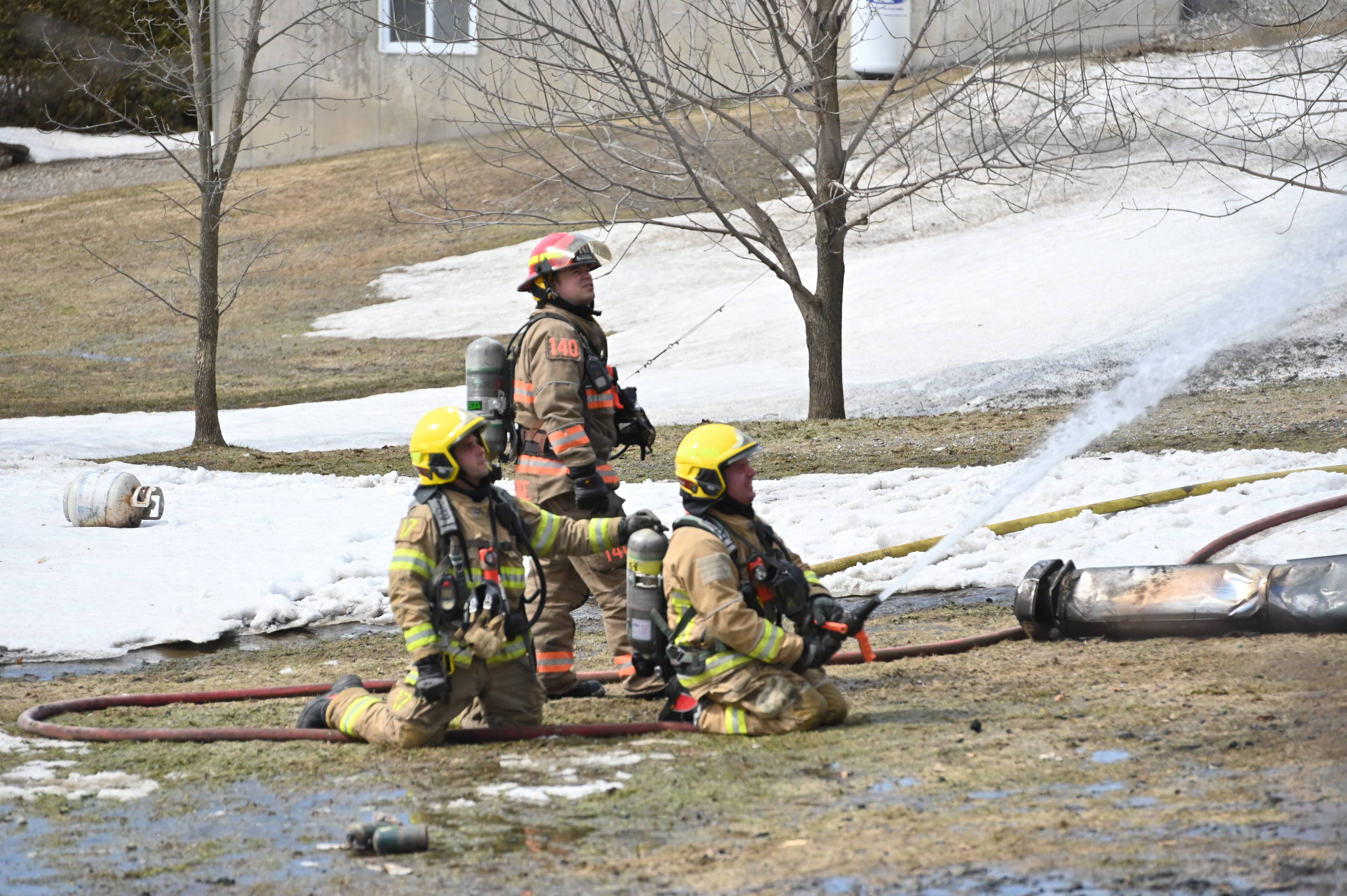 [PHOTOS] Beauce: incendie majeur dans un bâtiment résidentiel à Saint ...