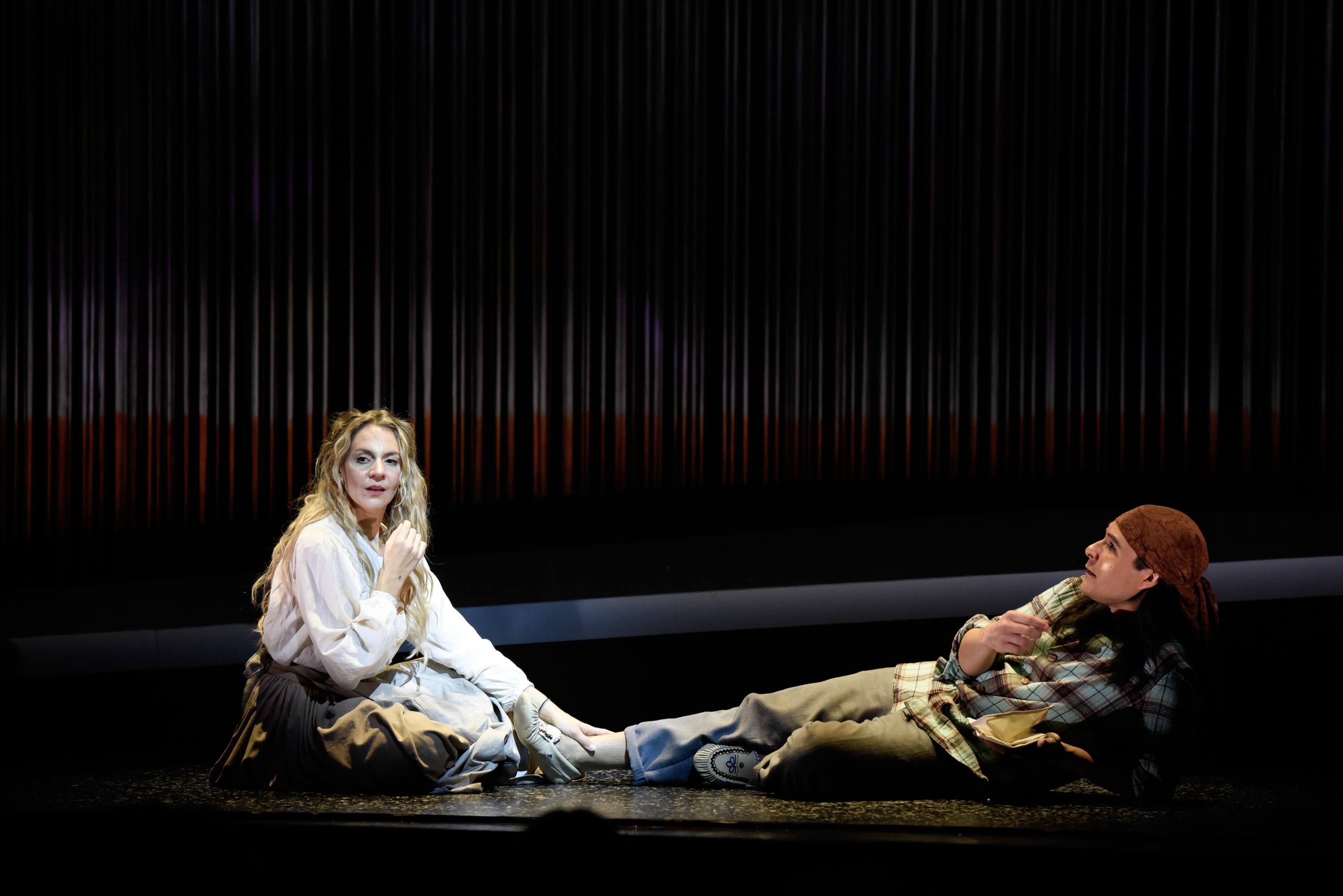 «Kukum»: l'oeuvre de Michel Jean porte la culture autochtone sur les planches du TNM | JDQ