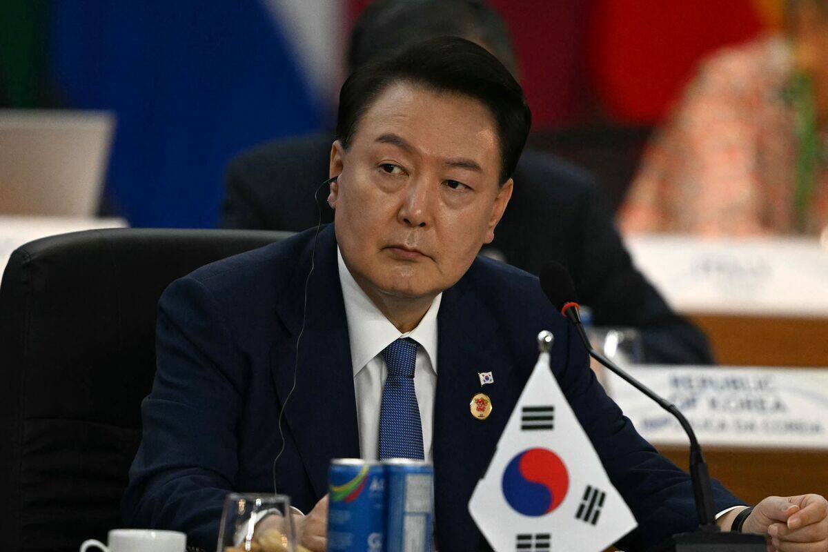 Corée du Sud: Yoon Suk Yeol, un président impopulaire, qui surfe de crise politique en scandales ...