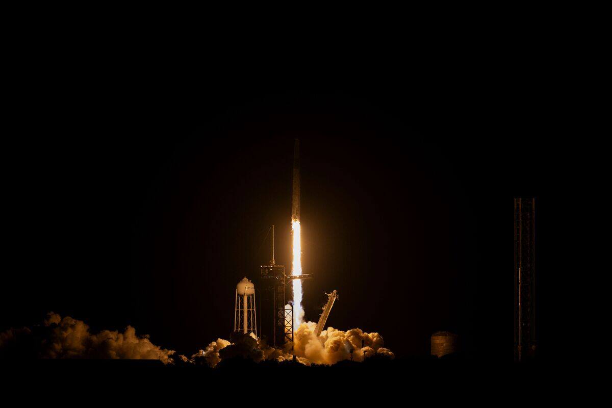 La NASA et SpaceX envoient un équipage vers la Station spatiale ...