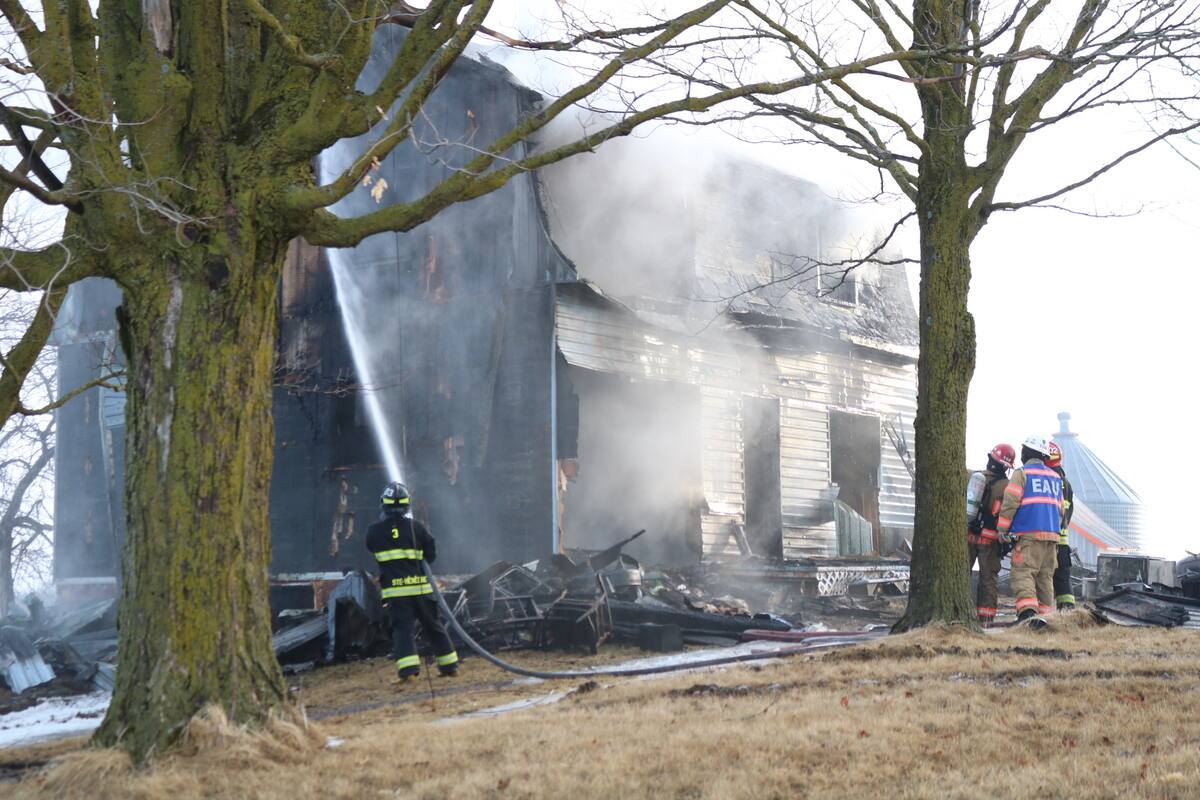 [IMAGES] Un octogénaire périt dans l’incendie de sa maison | JDQ