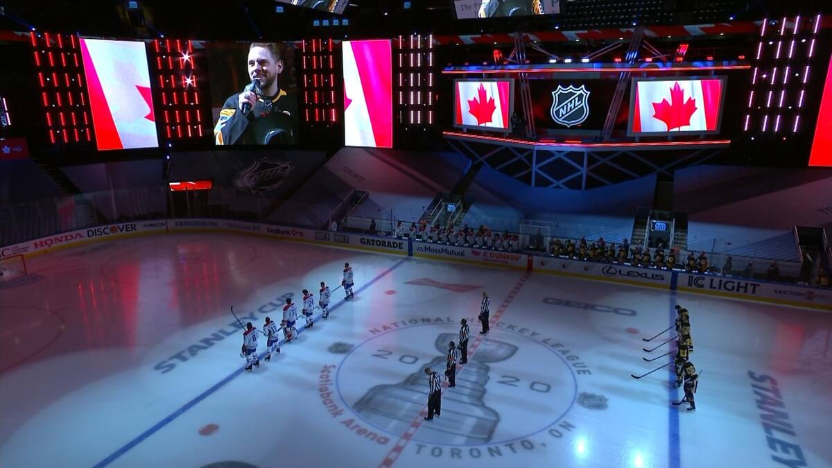 Un «Ô Canada» bilingue | Le Journal de Montréal