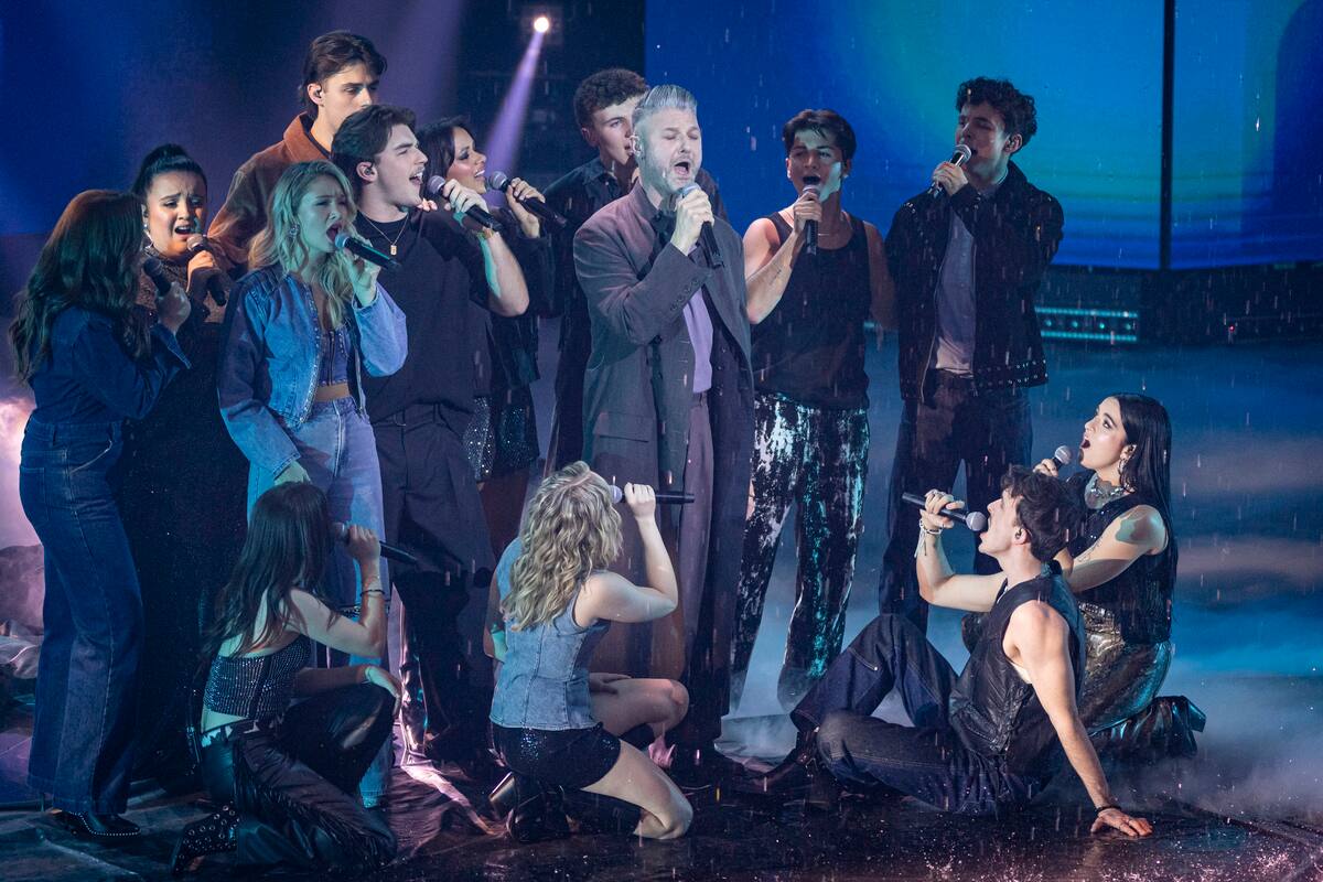 VIDÉO – «Star Académie»: Loïc Trépanier chante avec Pierre Lapointe | JDM