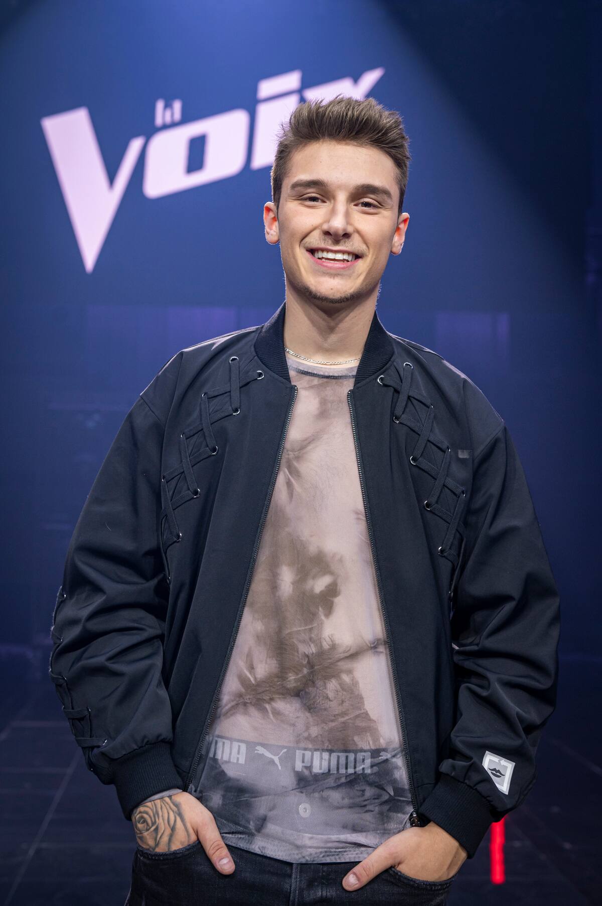 «La Voix»: Jonathan Houde goûte au français et aime ça | JDM