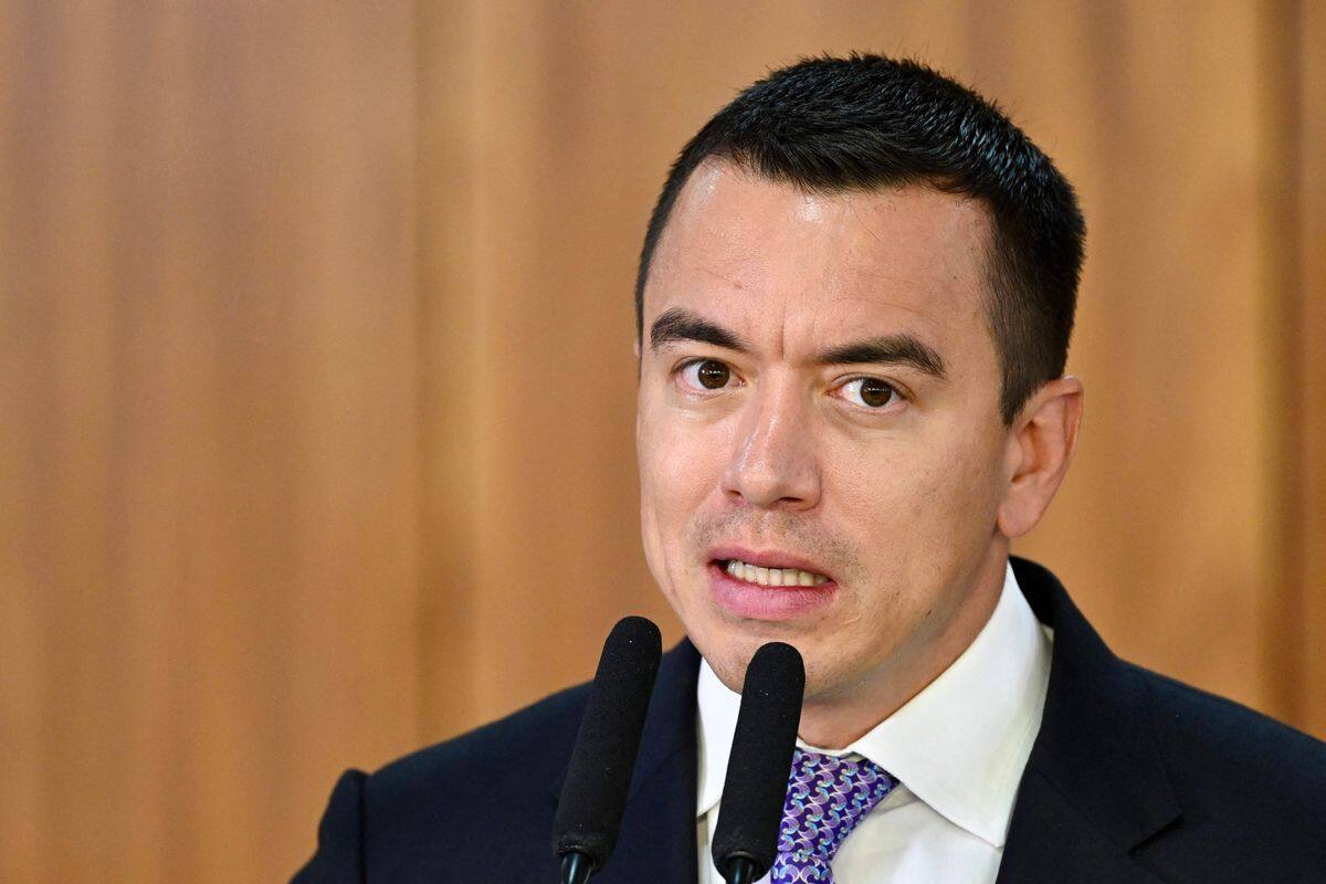 Équateur: le président se dit victime d'une tentative d'empoisonnement avec des chocolats | TVA ...