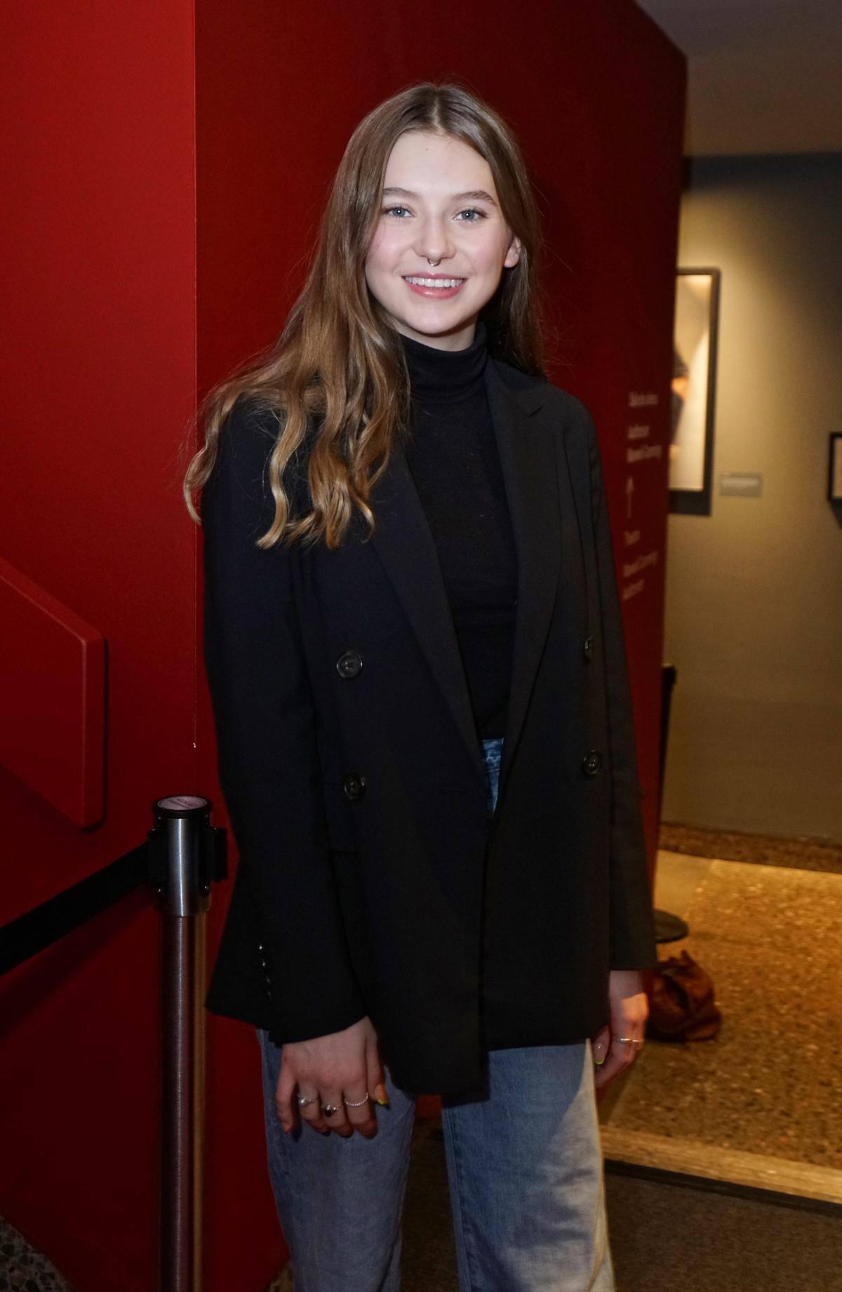 «Le 422» à Télé-Québec : sombre quête dans la huitième dimension | JDM