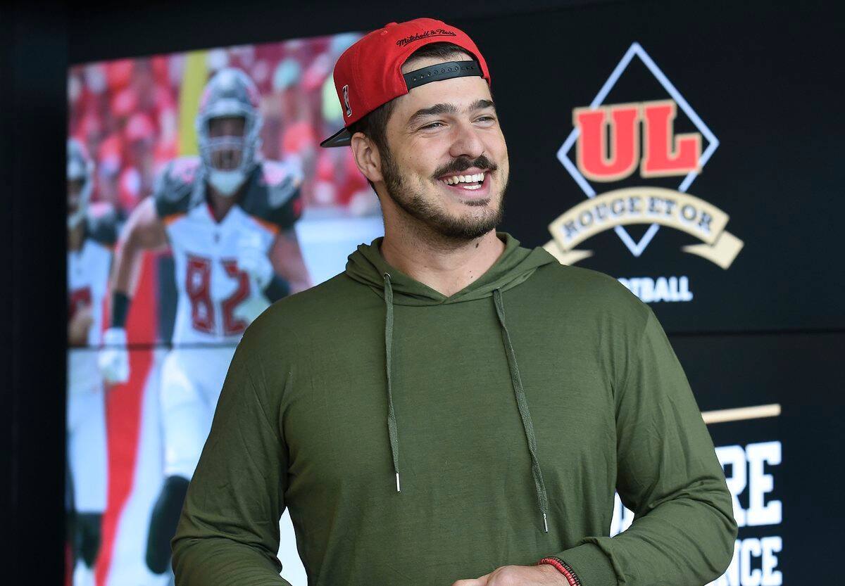 Former Tampa Bay Buccaneers Tight End Antony Auclair Contemplates ...