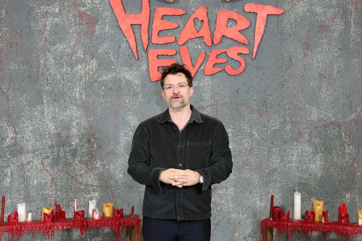 «Yeux en cœur»: le cinéaste Josh Ruben marie la comédie romantique à l ...