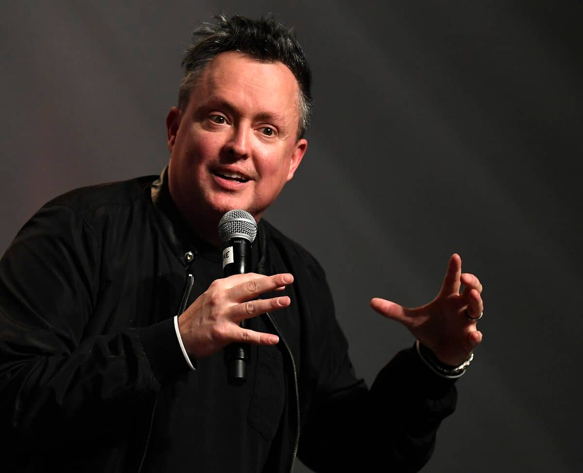 Mike Ward et son amoureuse ensemble au Gala Les Olivier | 7 Jours