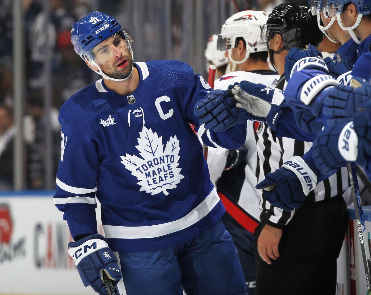 John Tavares célèbre son 1000e match avec une victoire | JDQ