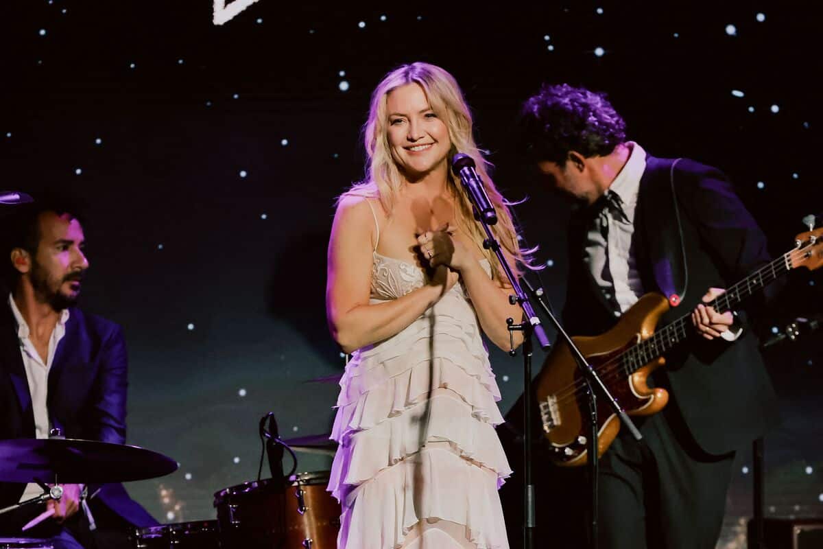Kate Hudson: son premier album «Glorious» disponible le 17 mai | JDM